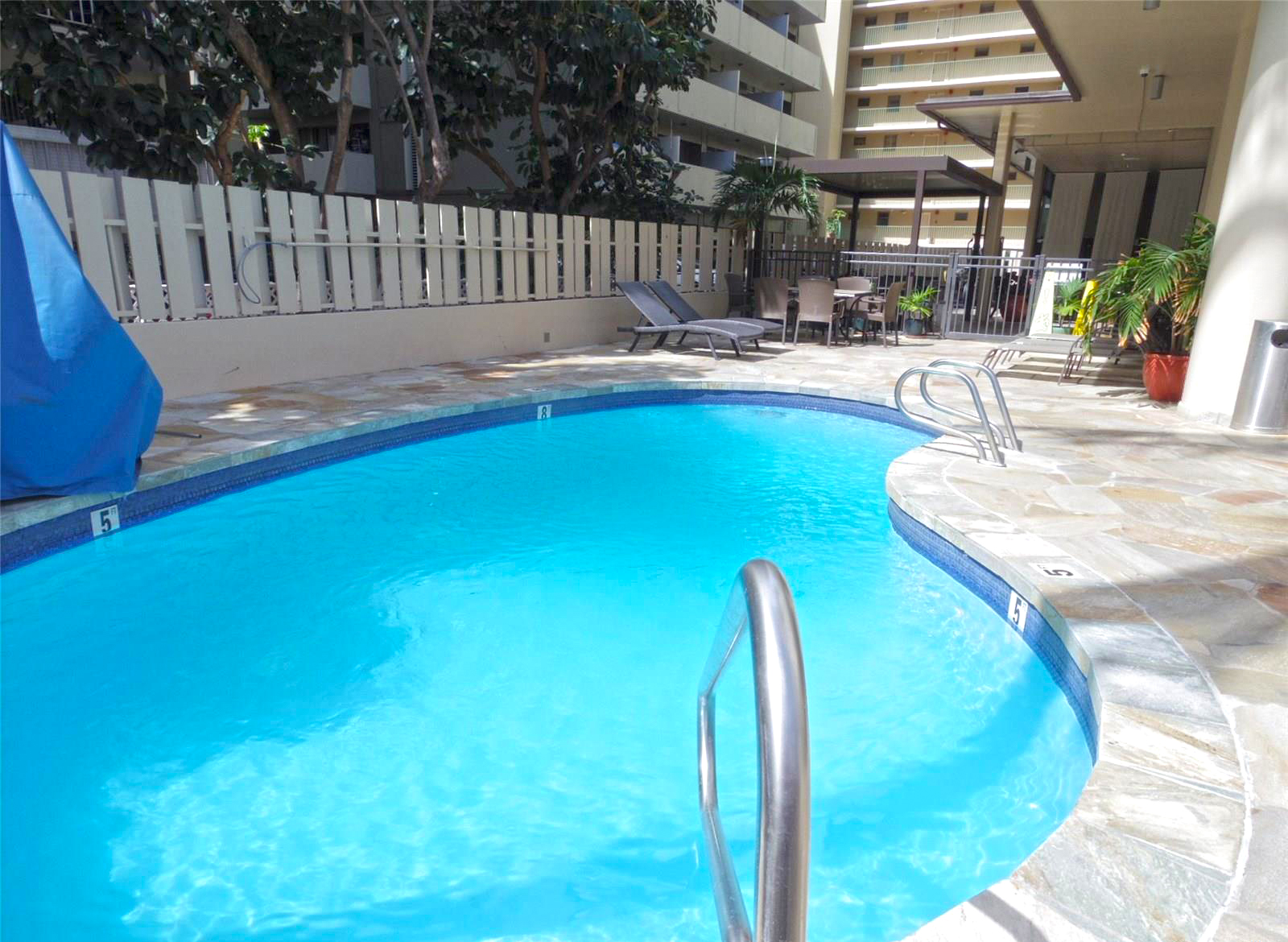 Aloha Surf Hotel - Hawaii Condo Source